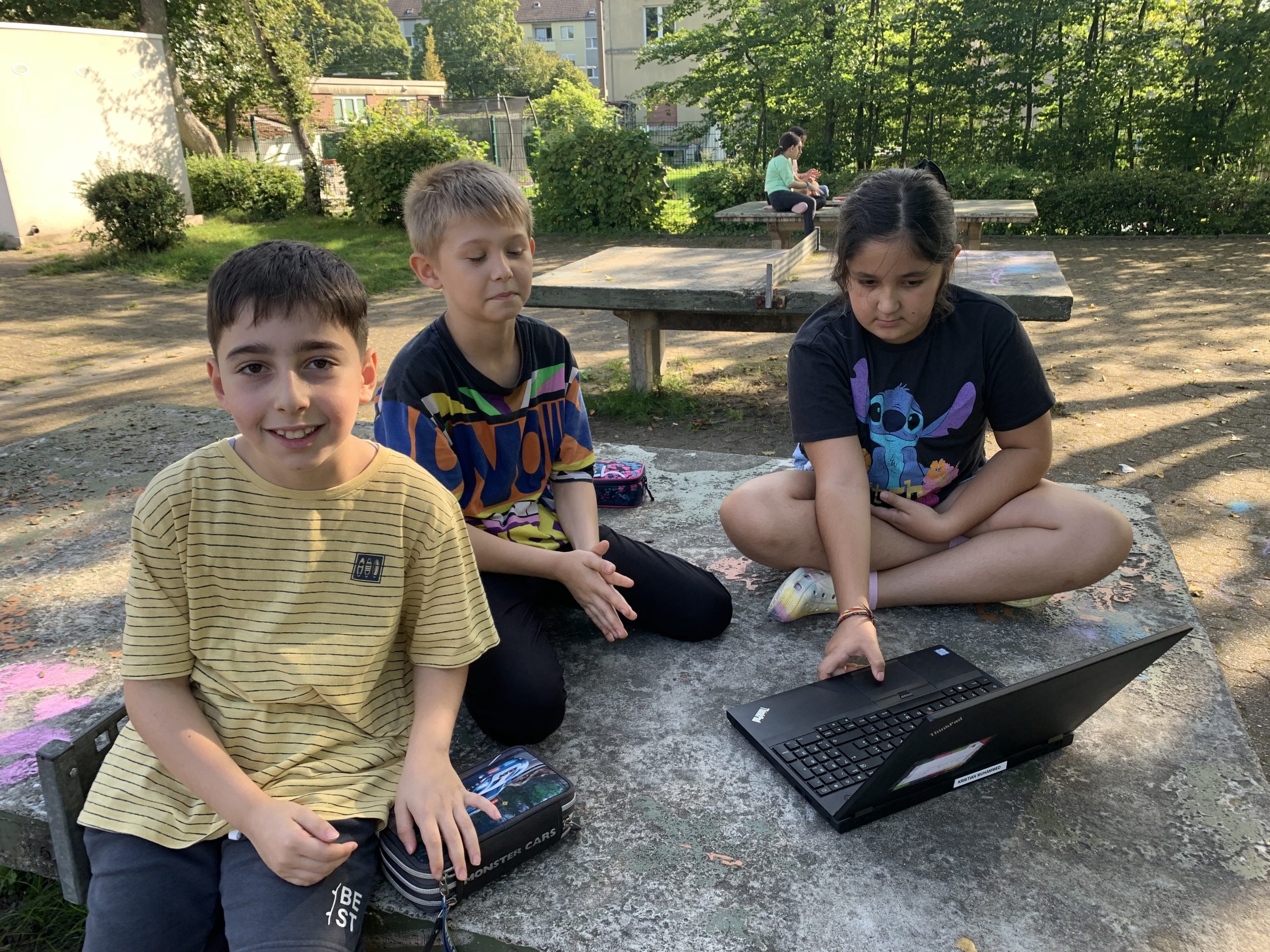 "Die Torte ist weg" - Die Koalas (4b) erzählen und es entsteht ein Film ...